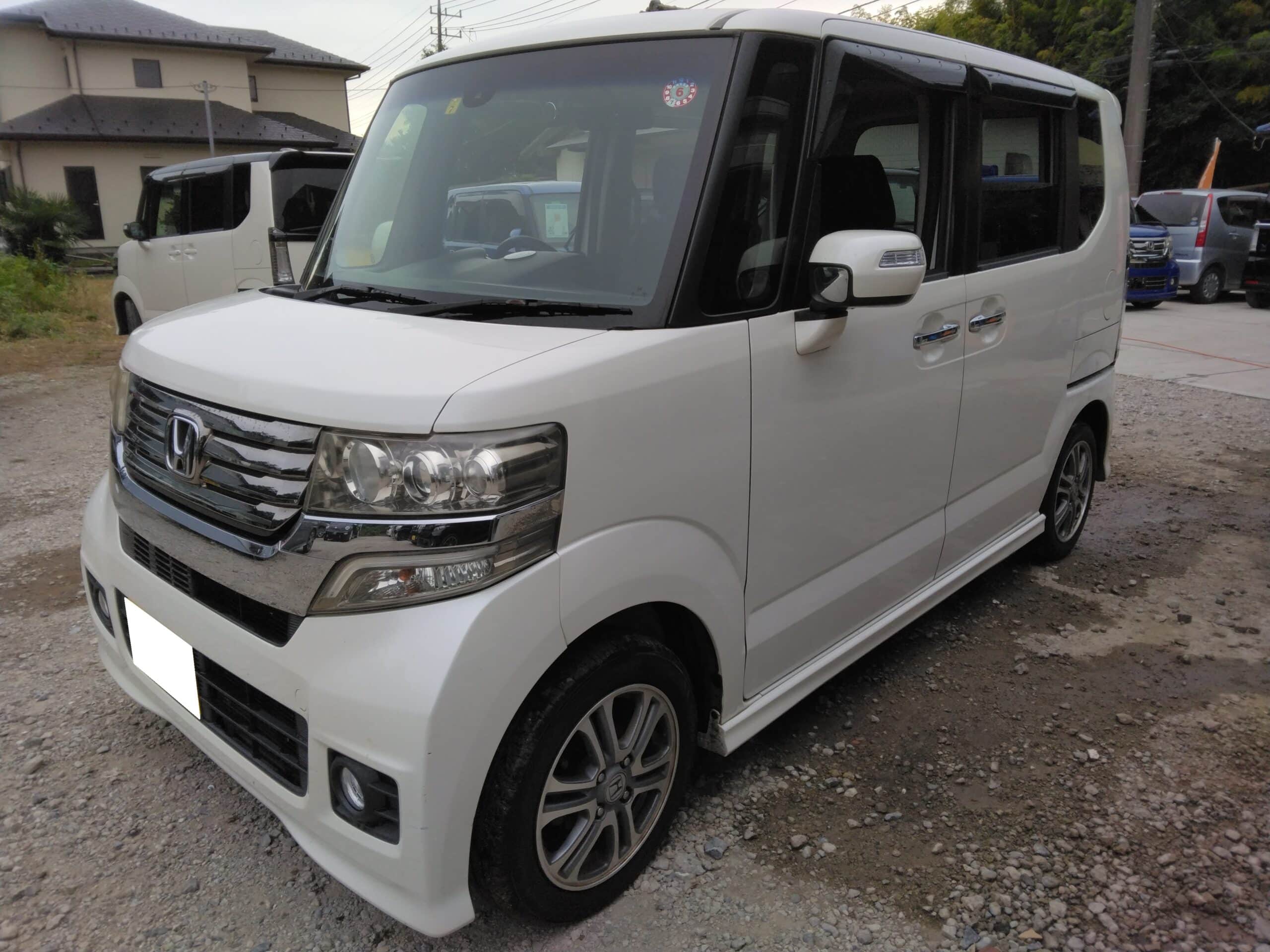 ホンダ N-BOX カスタムGターボ SSパッケージ パドルシフト ホワイト - カーマーク